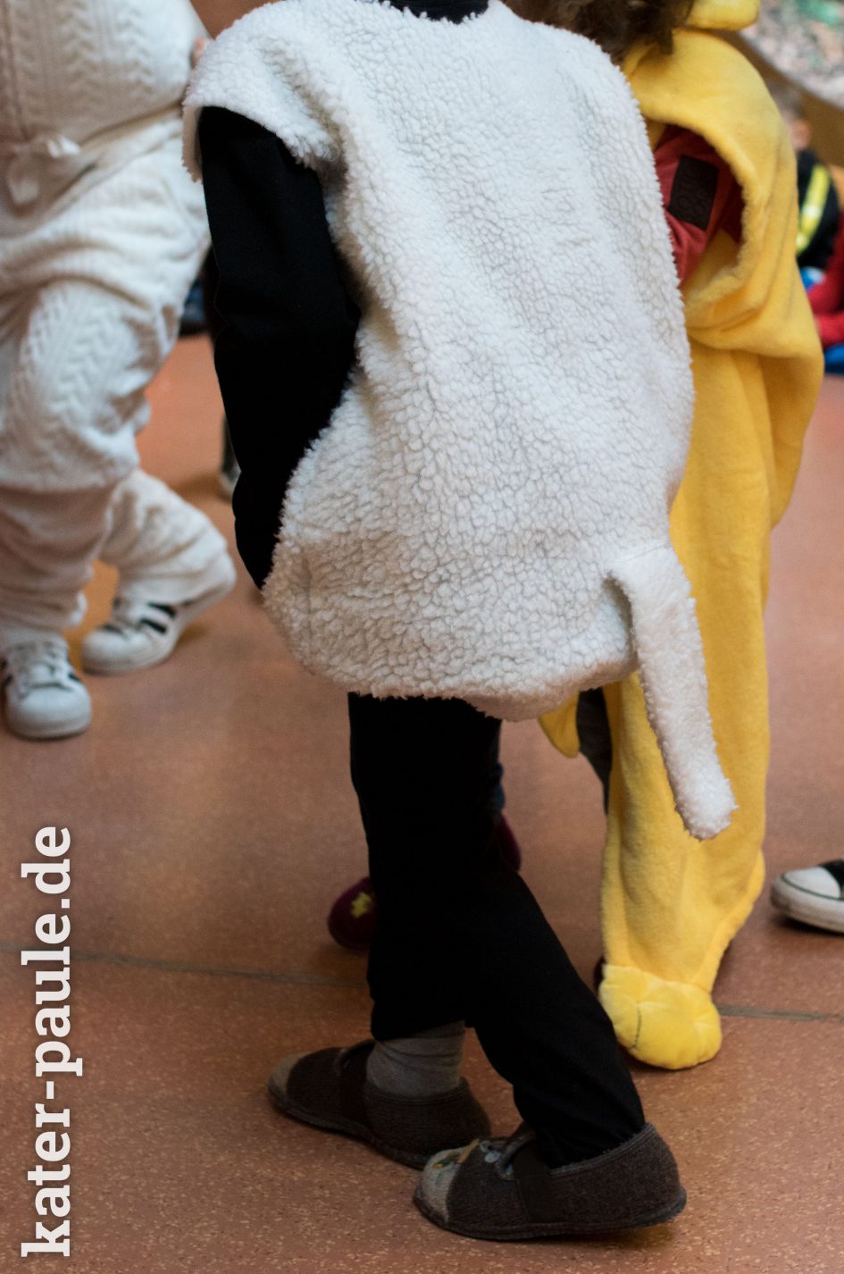 Shaun das Schaf Kostüm für den Kinderfasching - Super schnell genäht!